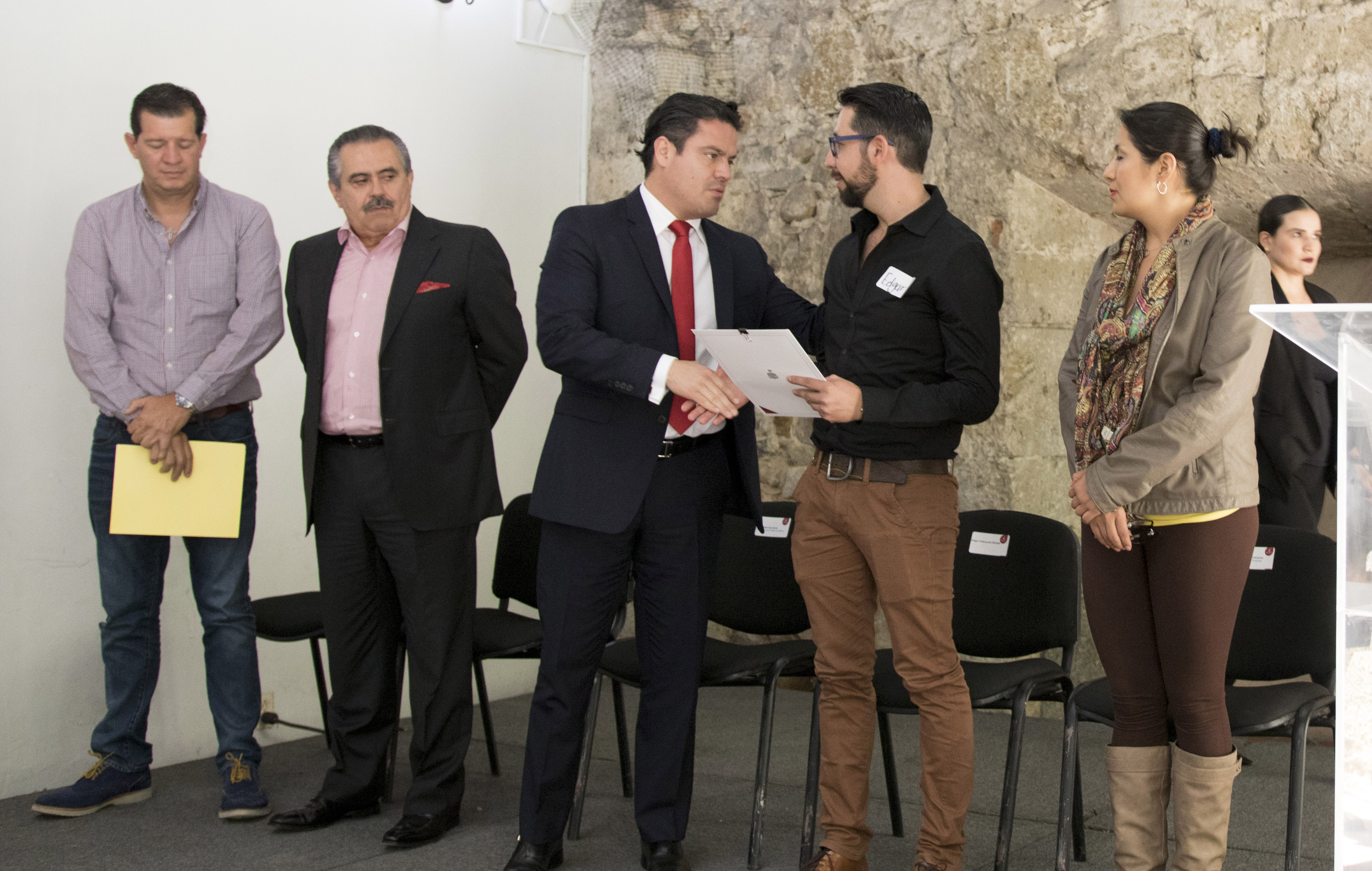 Respalda Gobernador a vecinos de la colonia Alcalde Barranquitas ...