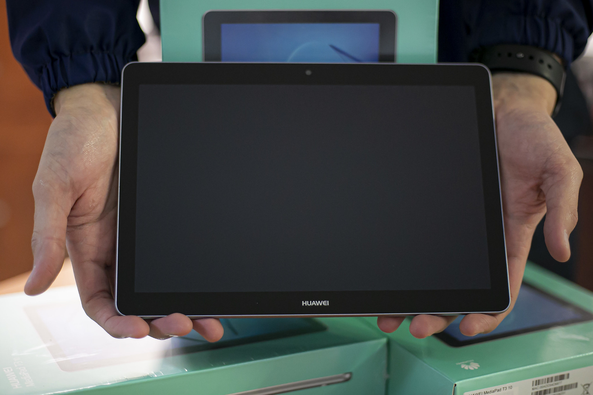 Con donación de tablets Heineken México apoya al Plan Nacional de ...