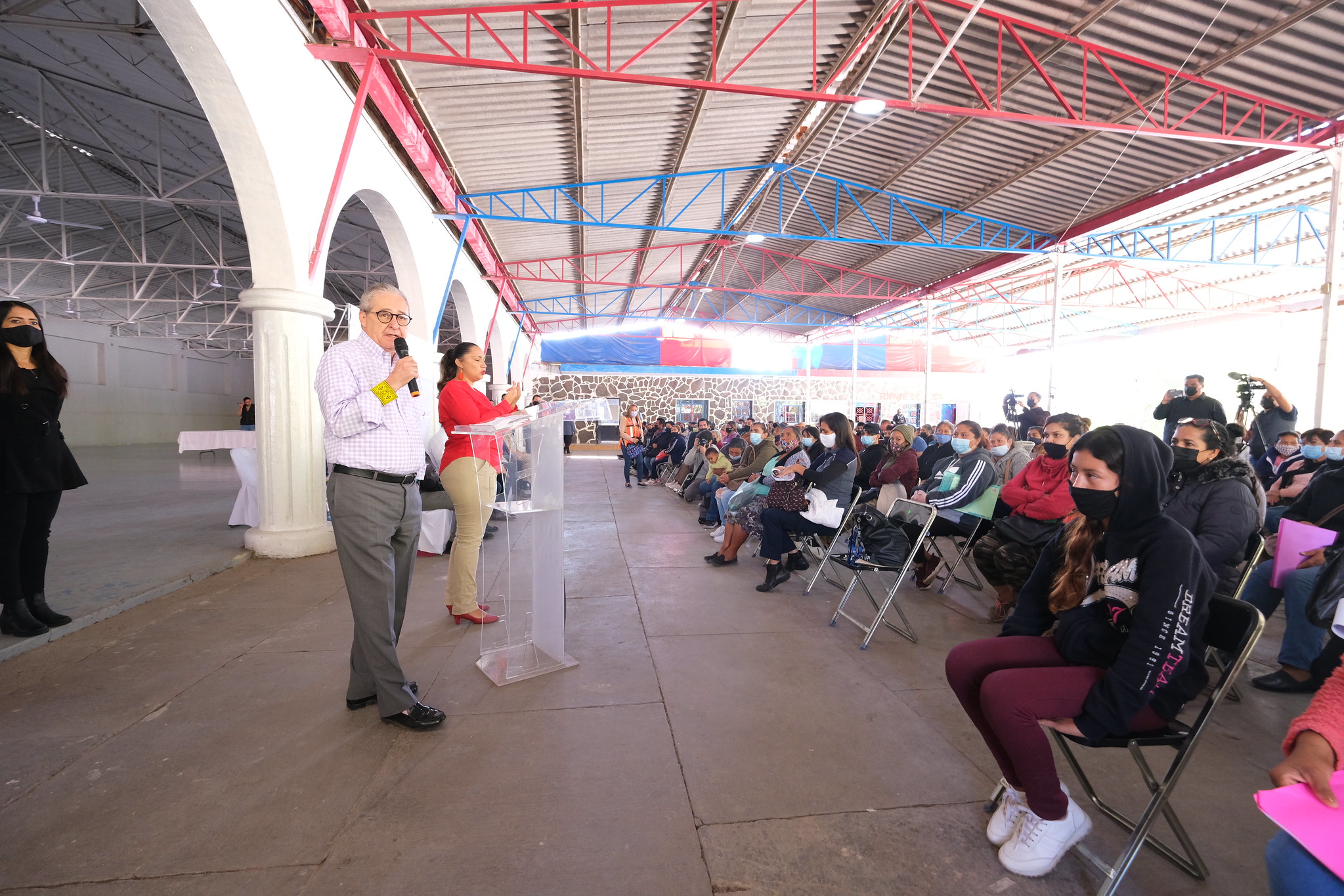 Destinan recursos del FOEDEN en apoyo a familias de El Salto | Gobierno ...